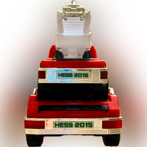 Hess | Toys | 25 Hess Traditional Christmas Fire Truck And Ladder ...